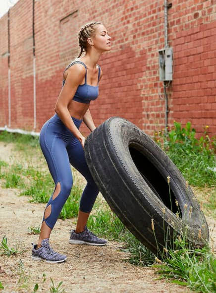 Cotton vs Polyester: Which One to Choose for Sportswear - UGA